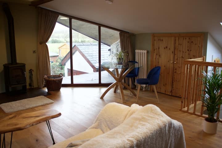 Contemporary Countryside Cottage, Close To Sea - Caernarfon