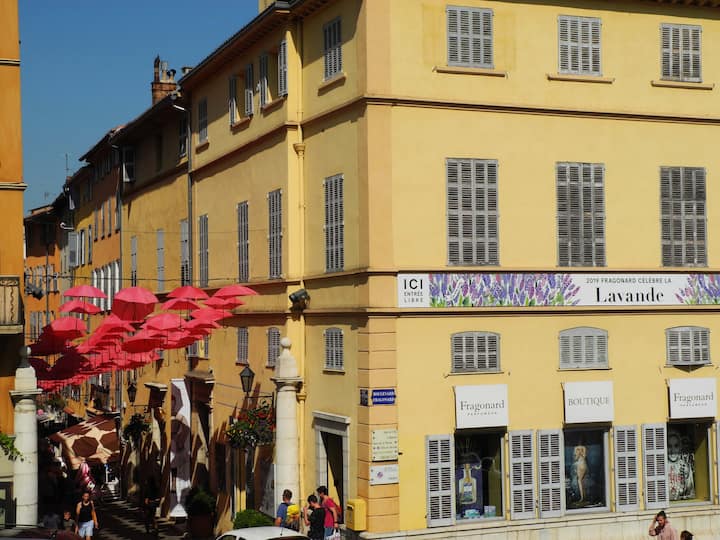 Bel Appart Meublé Au Cœur Du Centre Historique - Grasse