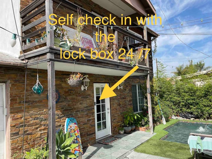 Comfortable Centrally Located House In Good Area. - Carson, CA