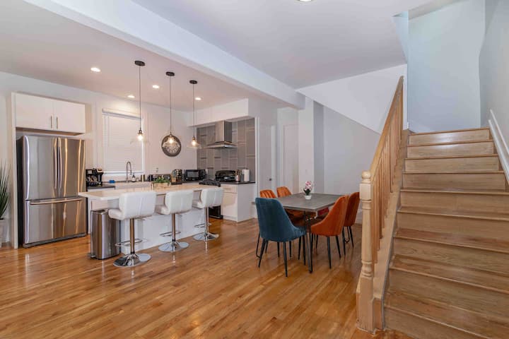 Spacious 4br/4ba Group Stay | Near Sf & Berkeley - Piedmont, CA