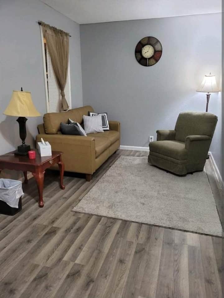 Beautiful South Bend Entertainment Home - 南灣