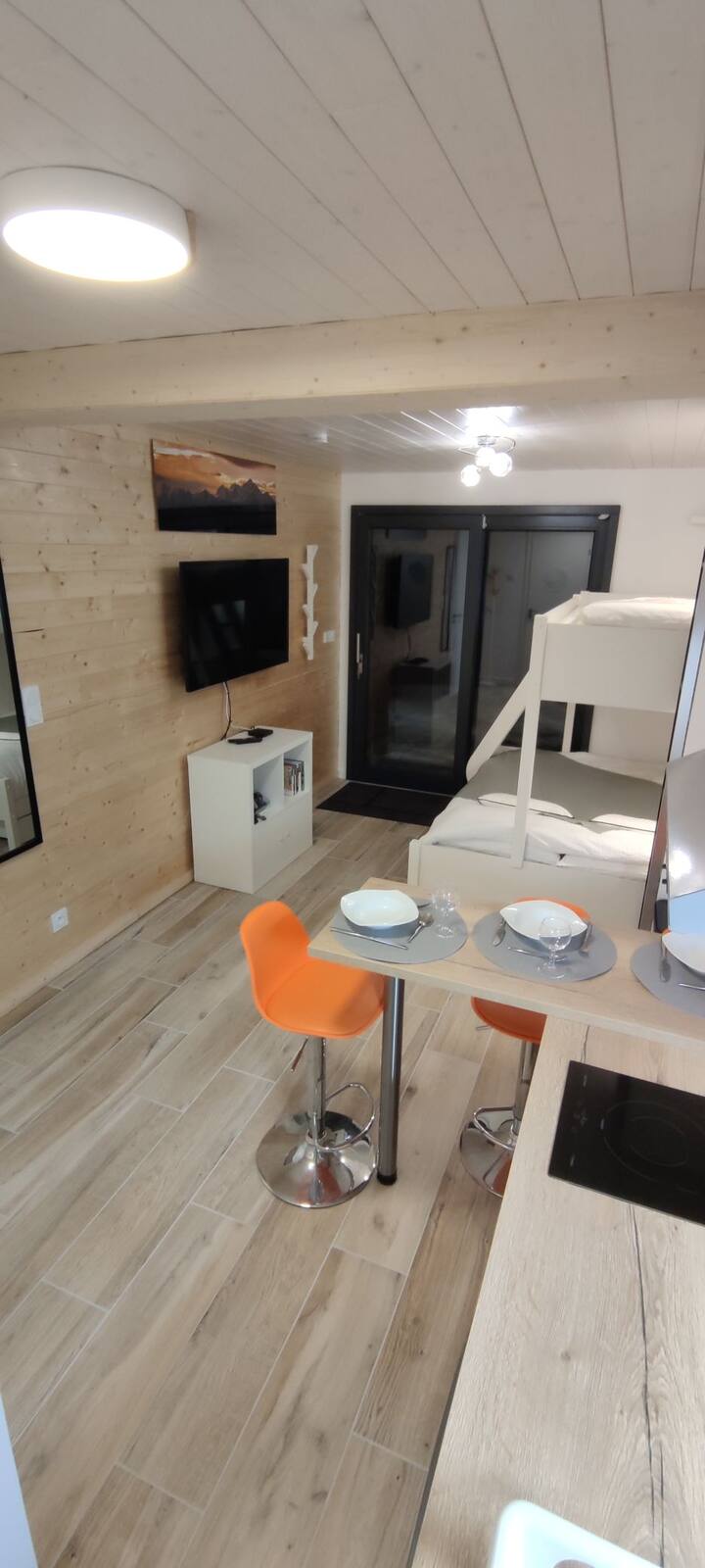 Studio Cosy à 1300m Pour 2 Personnes - Gex