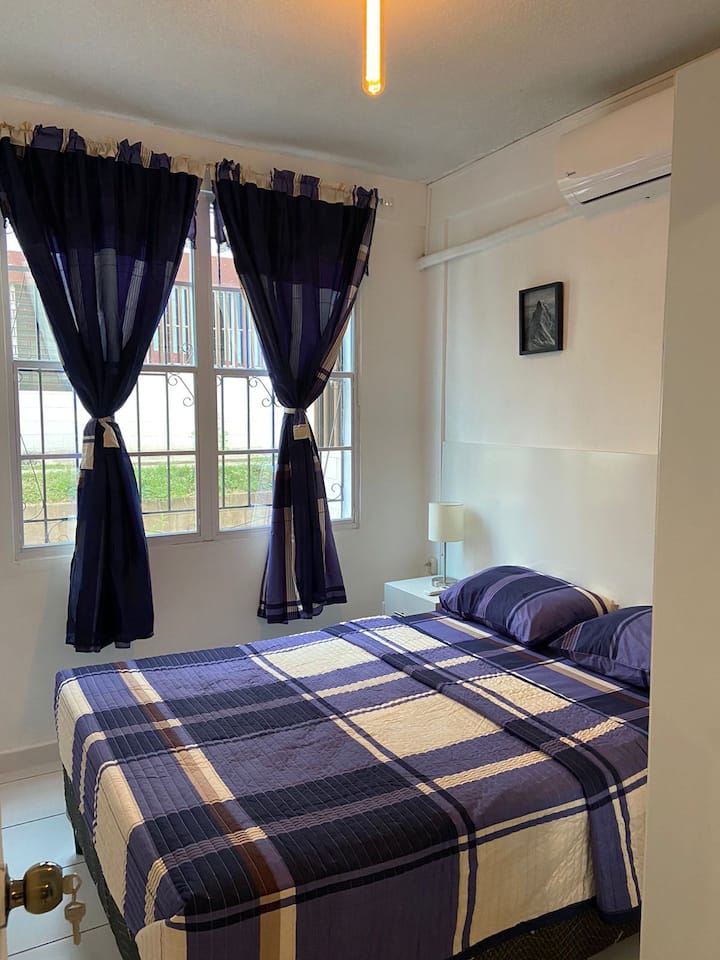 Apartamentos De Familia López Serca De Catedral #2 - Santa Ana