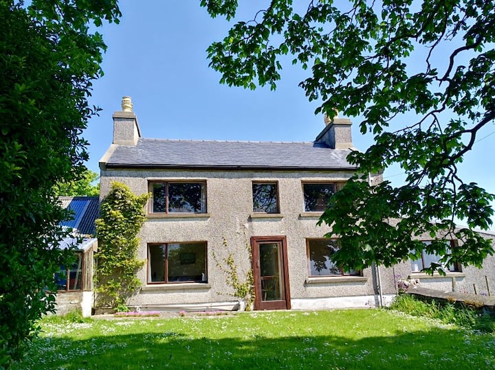 Panoramic Hilltop Farmhouse - Isle of Man
