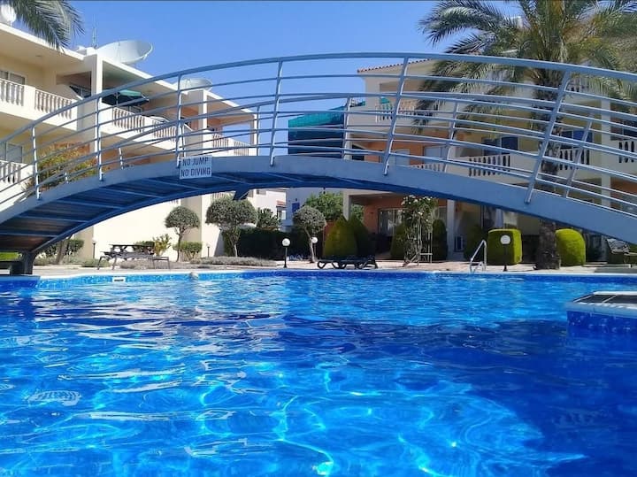 Magical Garden Apartment - Universal Luxury Area - Paphos