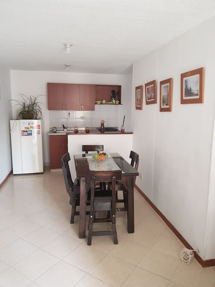 Apartamento Zona Segura Y Central - Medellín, Colombia