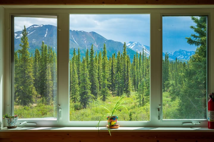 Falcon’s Nest At Revine Creek - Alaska