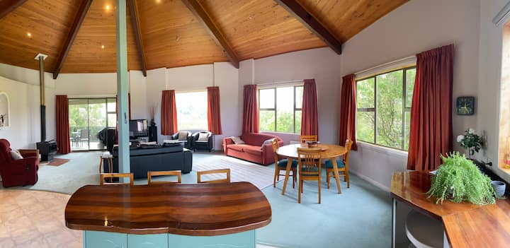 Ngā Hau E Whā "The Four Winds" Wainui Beach - Gisborne