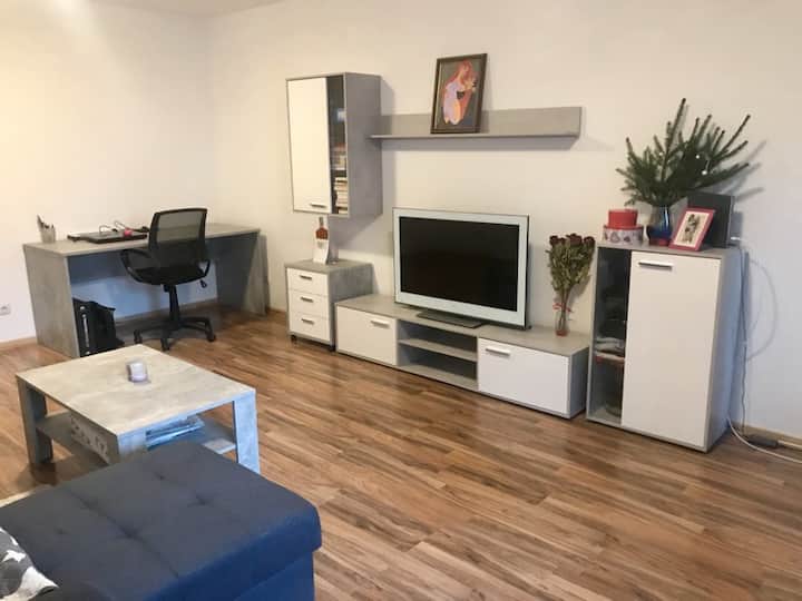 2 Zimmerwohung In Südosten Zu Vermieten - Berlin