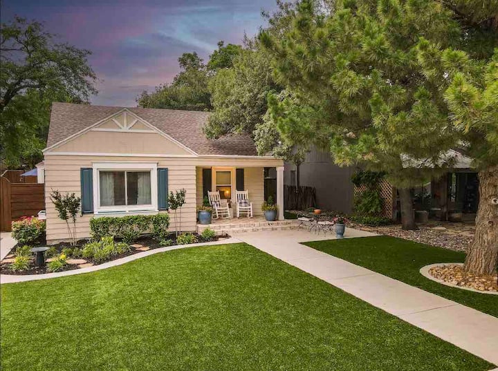 The Snuggery Lbk - Lubbock, TX