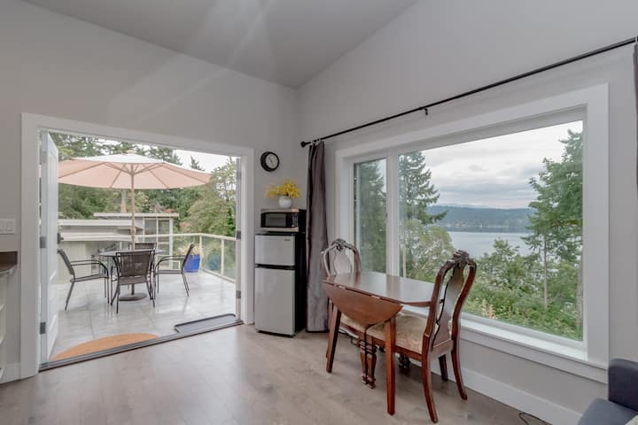 Scenic Lake View A1 Guest House In Bellevue - Bellevue, WA