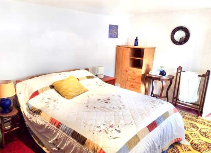 Quiet, Spacious Double Room By The Sea - Mousehole