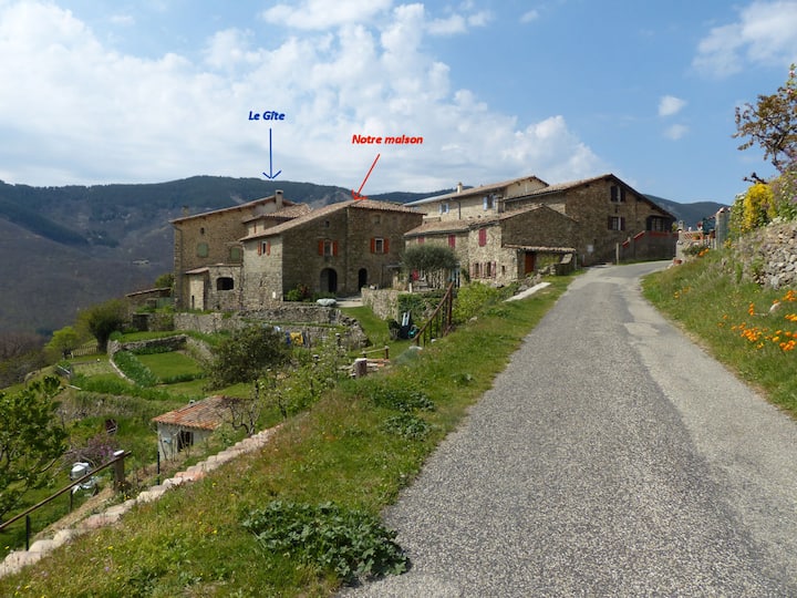 La Magnanerie - Gîte En Pierres Pour 4 Personnes - Jaujac