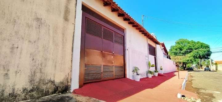 Casa Simples E Organizada Em Bairro Arborizado - Campo Grande