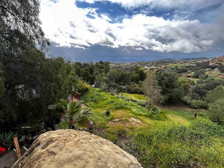 Nice Views Clean Home Nature Lovers Paradise - Los Angeles, CA