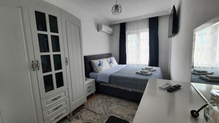 Antalya City Centre Nextto Muratpaşa Tram Station. - Antalya