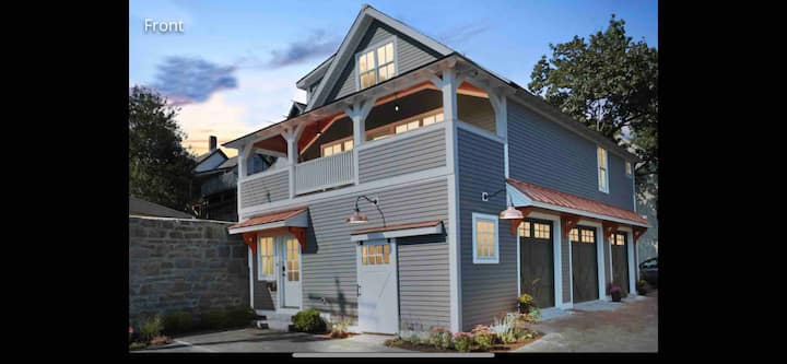 Downtown Saratoga - Perfect For Track - Modern - Saratoga Springs, NY