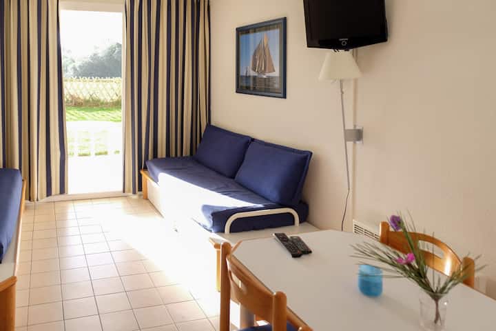 Homerez - Nice Appartement 1 Km Away From The Beach For 5 Ppl. With Shared Pool - Jard-sur-Mer