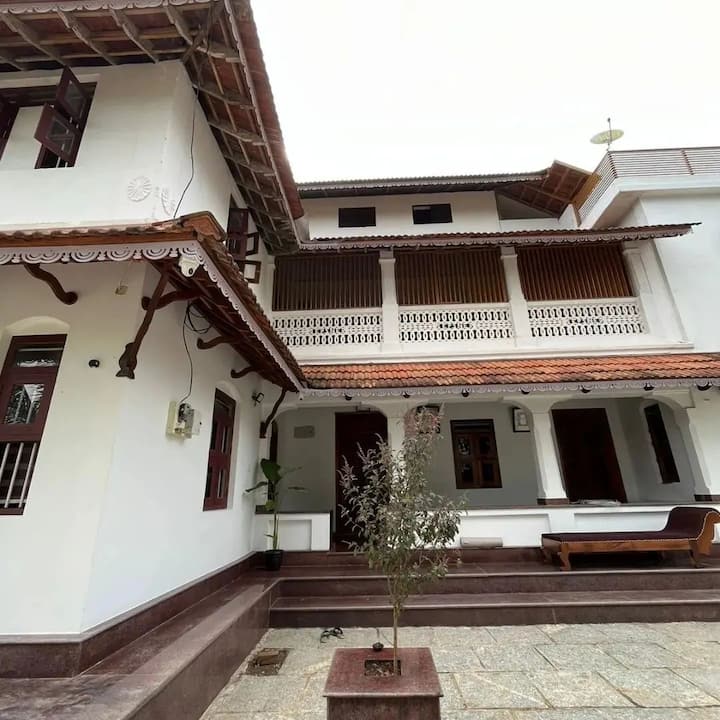 Padygram-reversion To An Earlier - Wayanad