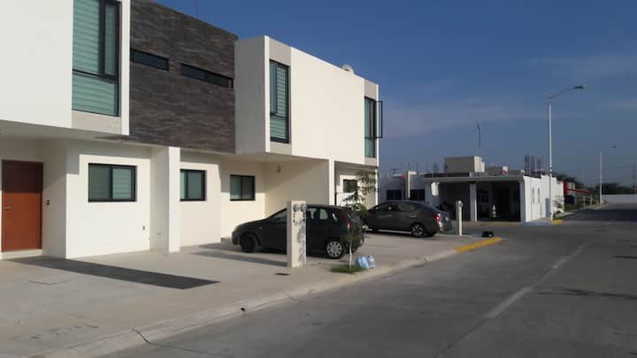 Great House With An Excelent Ubication (8 People) - Ciudad Guzmán