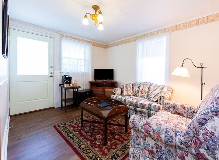 Echo Lake Suite- First Floor - Bar Harbor, ME