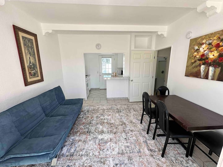 03 - Cozy Apartment, 1 Bed Room, 1 Bath - Palm Springs, CA