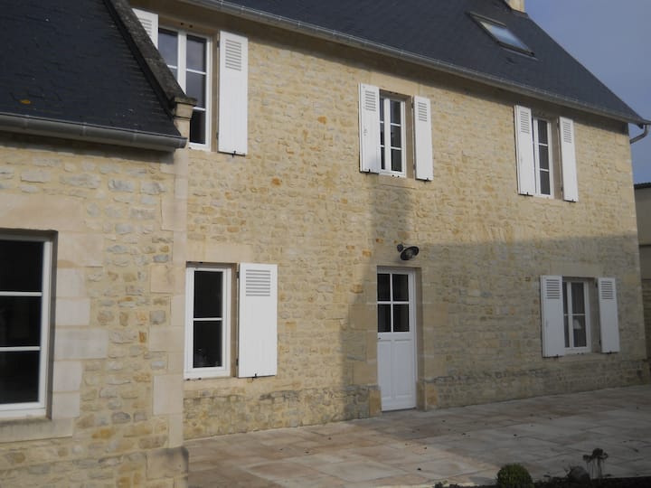 Grande Maison Près Des Plages Du Débarquement. - Asnelles