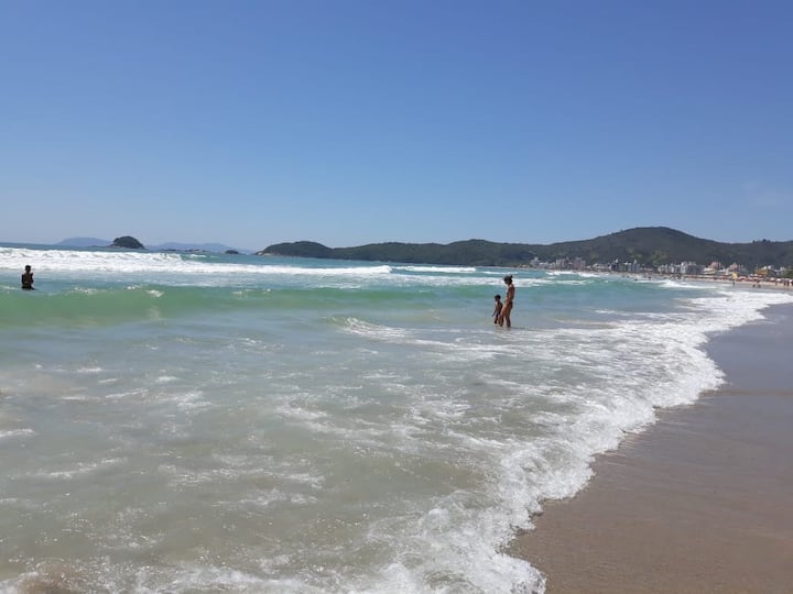 Apartamento Praia De Palmas Super Arejado! - 