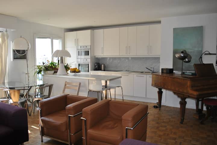 90 M² Buttes-chaumont-belleville - Paris