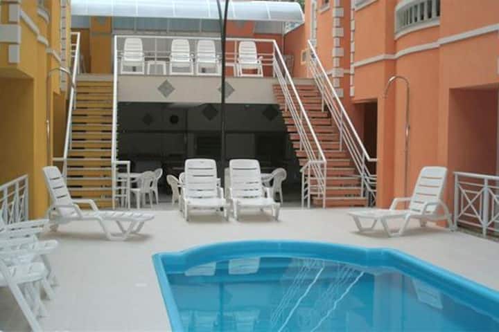 Clube Do Mar-rua 224-itapema Meia Praia Apto 201 A - Itapema