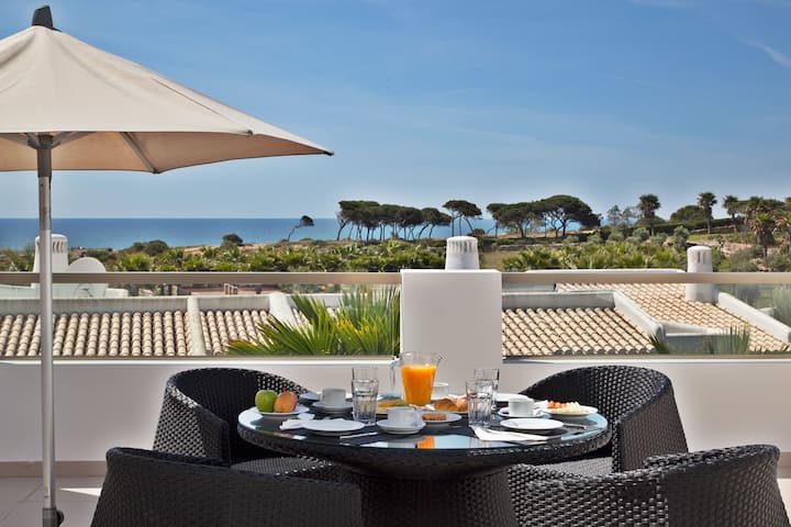 Beach Villa | Sea View | Balcony, Air-conditioned - Albufeira