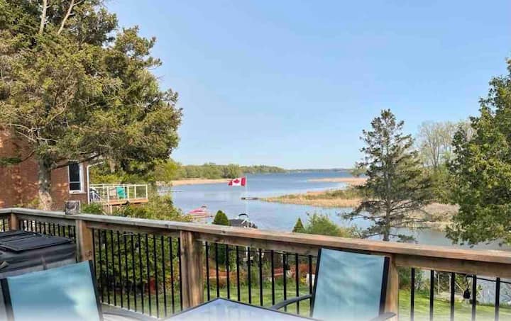 Thousand Islands Home, Gananoque, Kingston, On. - Gananoque
