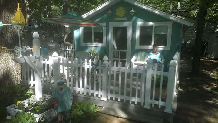 Summer Cottage W/ Private Beach. - Lake Arrowhead, Baiting Hollow