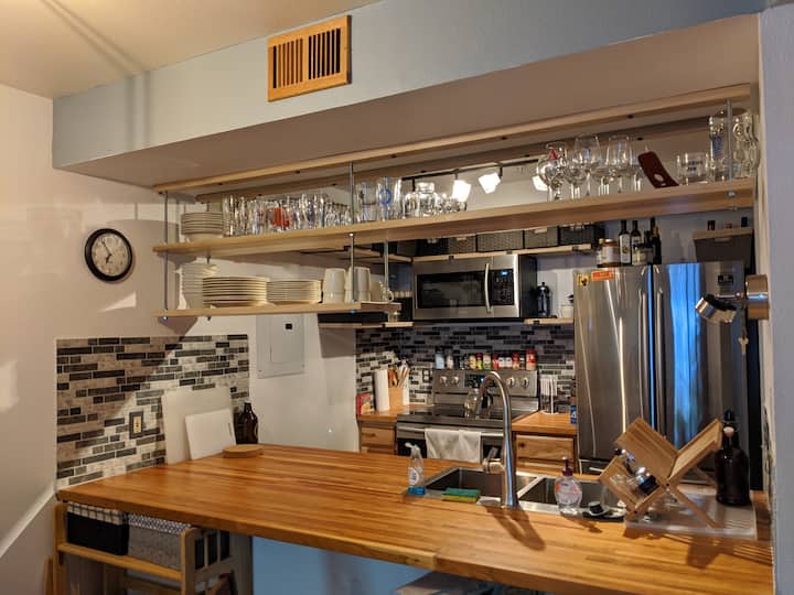1 Bedroom Apt Close To Downtown - Boulder, CO