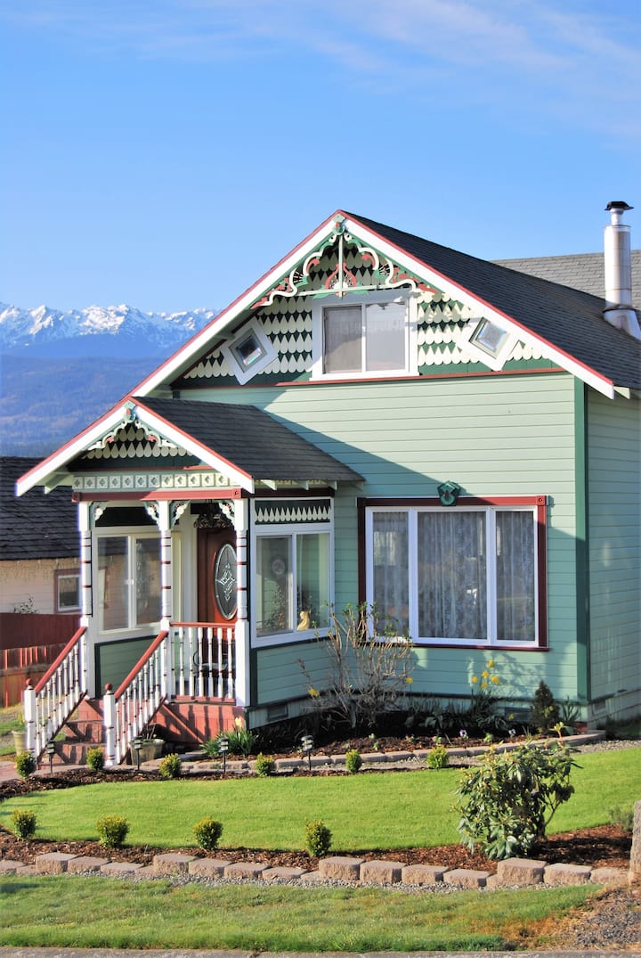 Perfect Getaway-stunning Views-hot Tub-near Onp - Port Angeles, WA