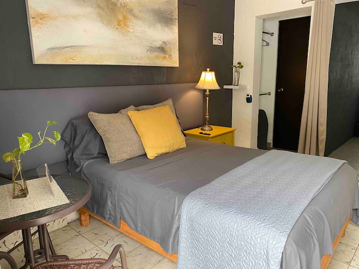 B- Depa Compacto Con Patio, Cerca Del áRea Médica - Monterrey