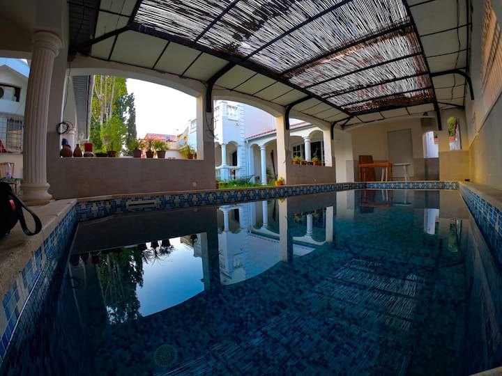 Moins Cher Et Plus Beau Qu'à L'hôtel - Cezayir (şehir)