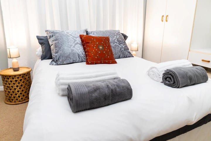 Sunnyspot - East London