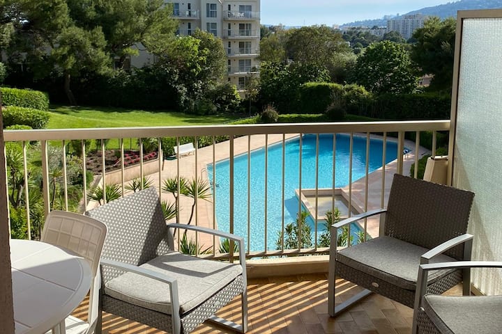 Studio Juan-les-pins 30m Calme Piscine Et Clim - Antibes