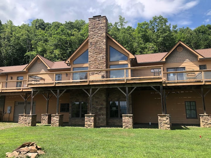 Mountainview Ridge Retreat - Black Mountain, NC
