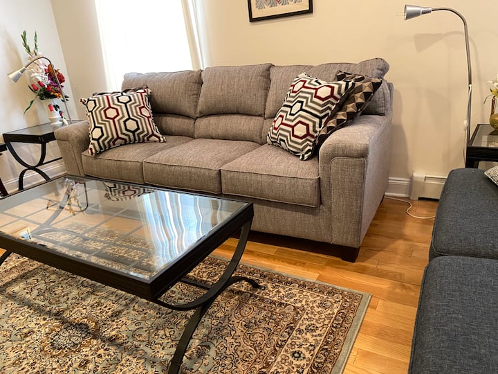 Comfy & Convenient Suburban Oasis - Edison, NJ