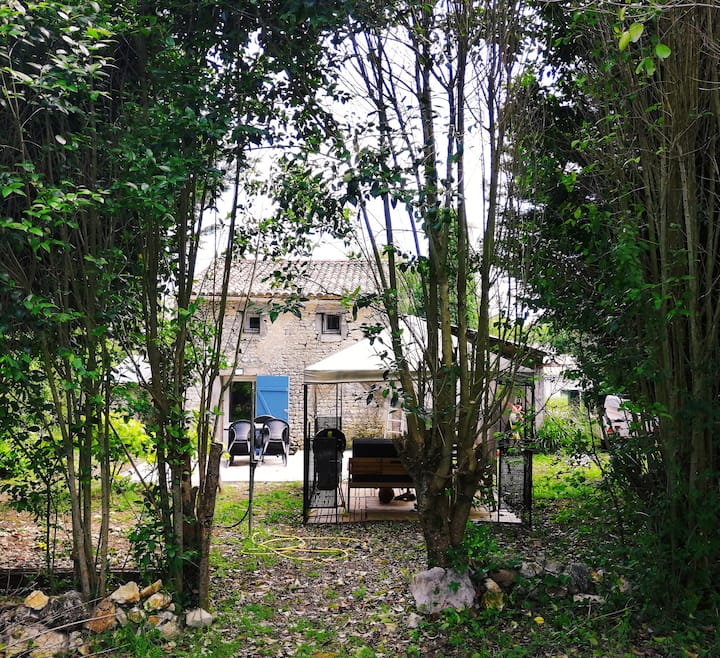 Petit Gîte Charentais Au Cœur D'un Verger, Royan - Saujon