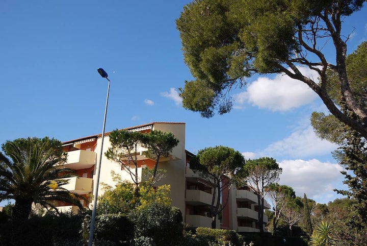 Saint-raphaël, Studio Climatisé, 200 M De La Plage - Cap Estérel