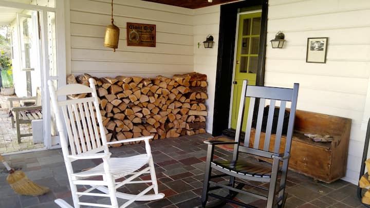 Blacksmith's Bungalow - New Paltz, NY