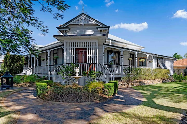 Avalon On Bourbong - 班德堡