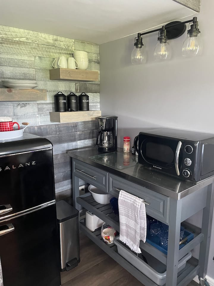 Cozy Cabin 2.0 Mins From Michigan’s Harbor Country - LaPorte County, IN