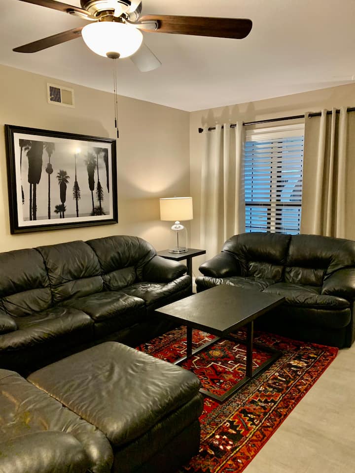 Cozy Duplex 3/2 On 410/281 - San Antonio, TX