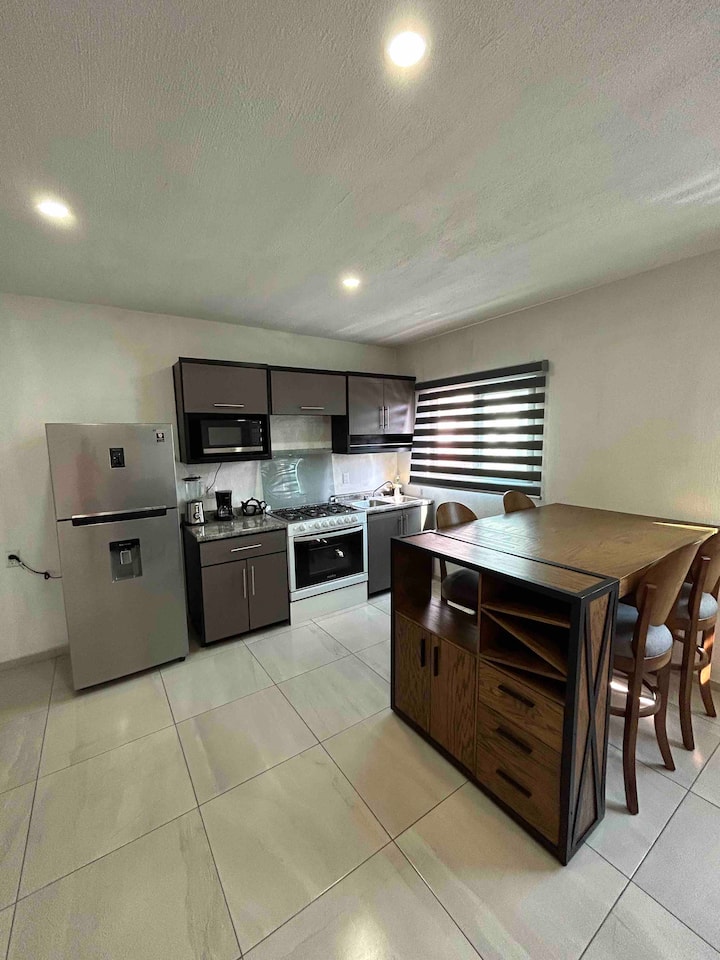 Departamento Cómodo Y Céntrico De Guadalajara A/c - Guadalajara