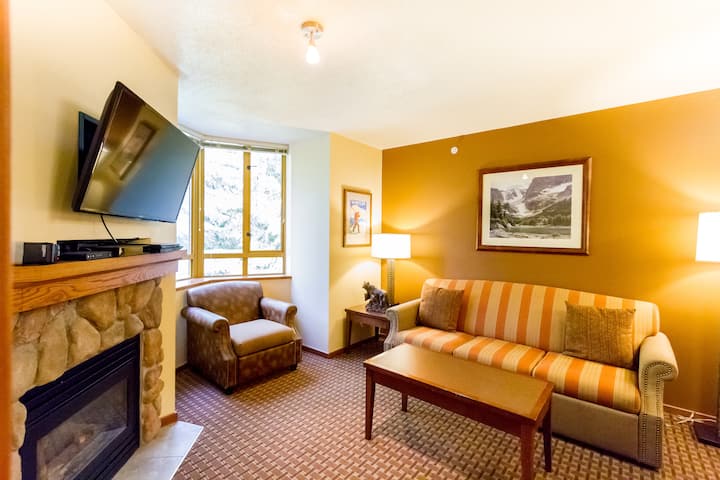 1br Cascade Lodge Suite Whistler Village & Hot Tub - Whistler