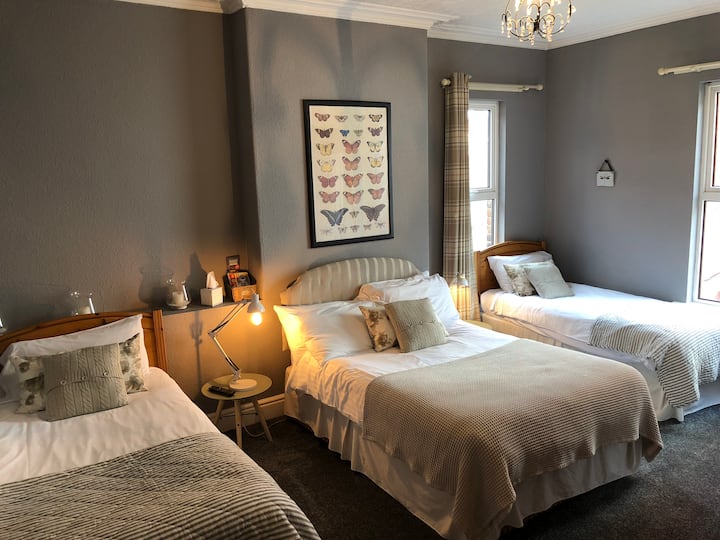 Family Room With En-suite In Chester - Chester, UK
